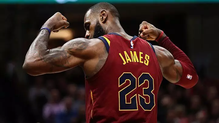 Lebron James, μια διασημότητα που ακολουθεί την κετογονική δίαιτα