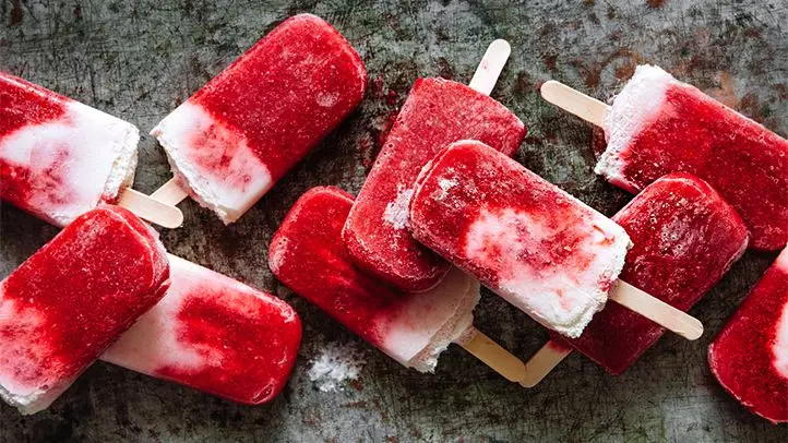 woh wohan beri yogurt popsicles