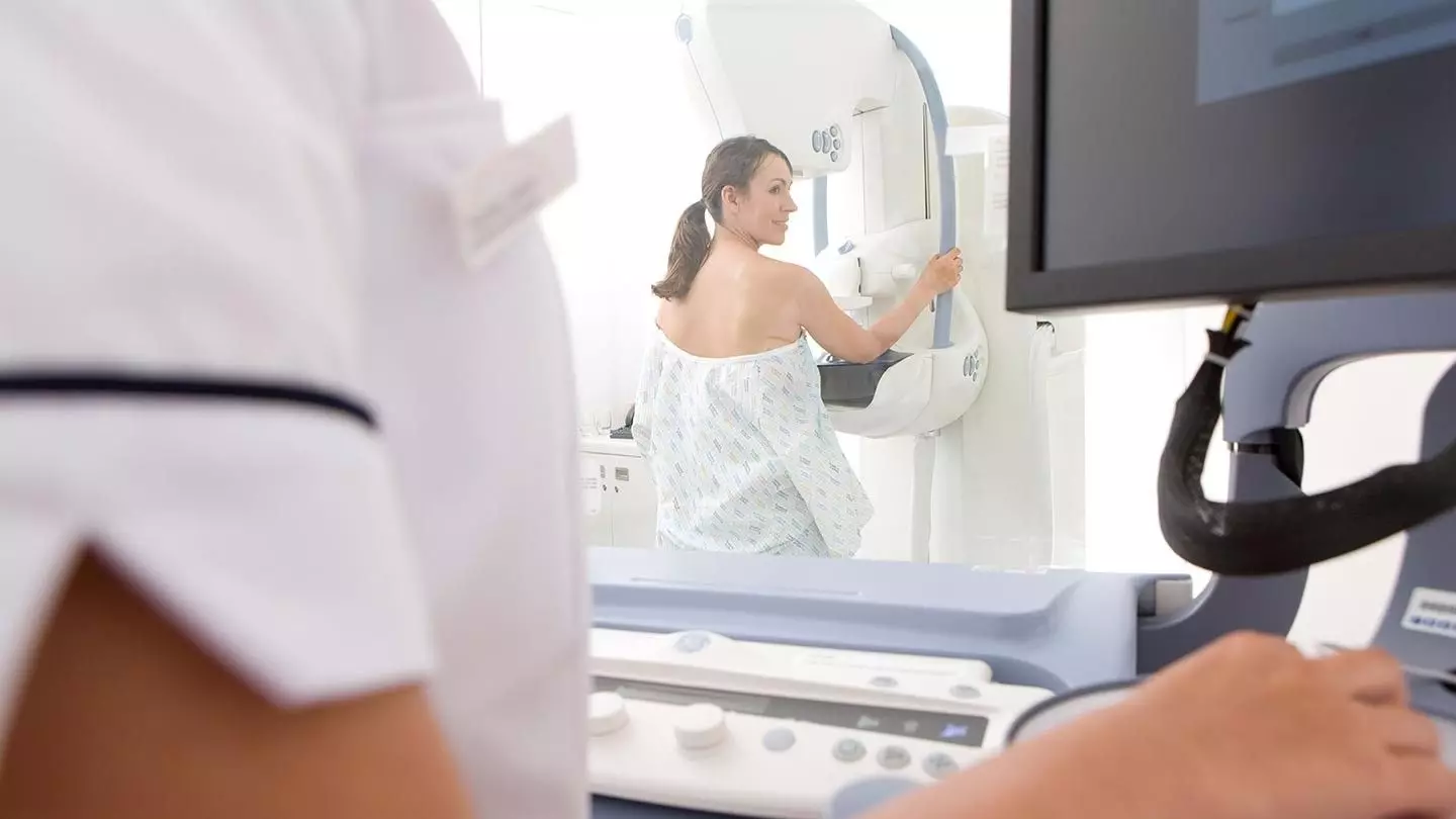 Tip A Mammographer pikeun Mammogram Leuwih Nyaman