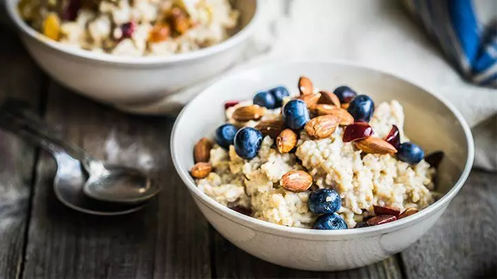 មួយចាននៃ oatmeal