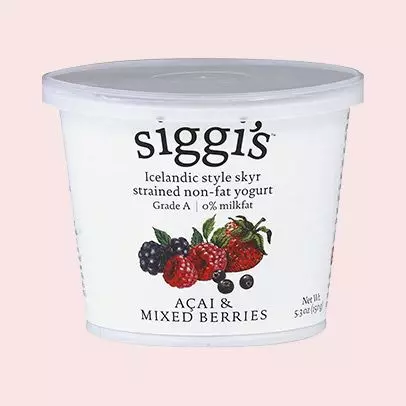 siggis acai මිශ්‍ර බෙරි අයිස්ලන්ත විලාසිතාවේ skyr