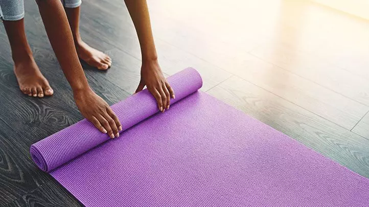 Guide-to-Yoga-Props-01-722x406