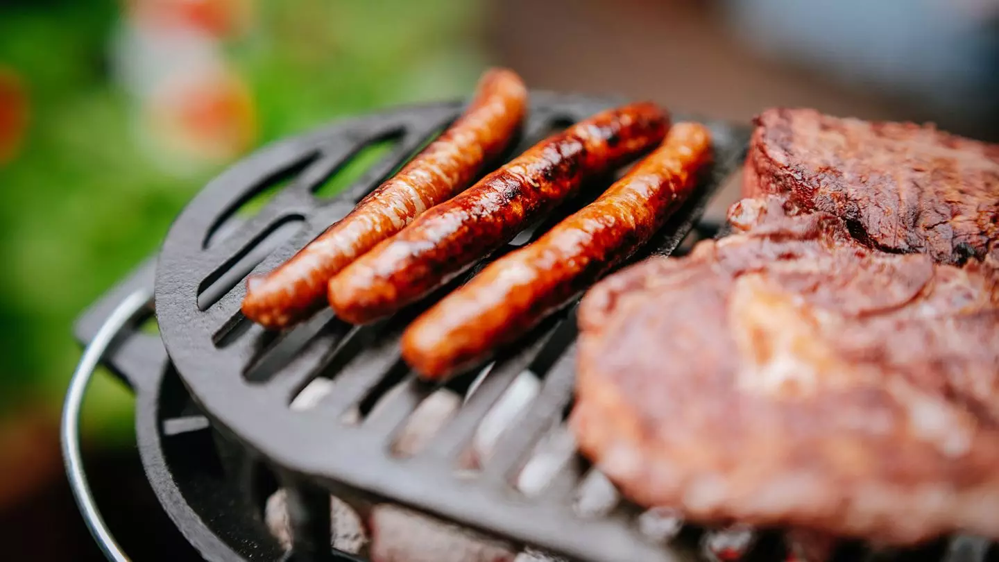 rotes fleisch vom grill