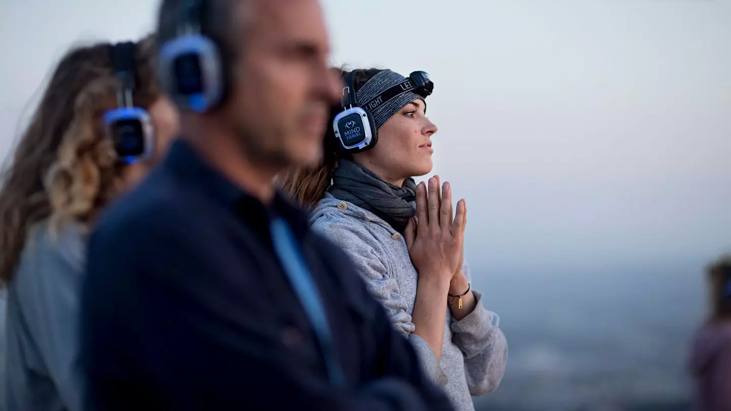 Akylly saglyk: MindTravel-iň sessiz ýöremek meditasiýasyny synap gördüm - we bu akyl üçin yhlasymy güýçlendirdi