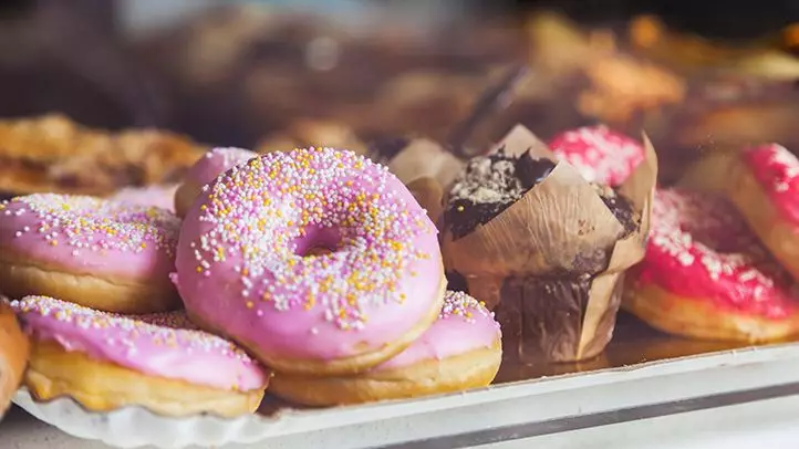 bánh ngọt donuts