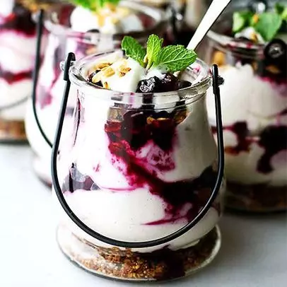 cheesecake ea blueberry parfait