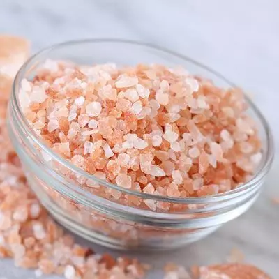 I-maximize ang Flavor Uban sa Gourmet Salts