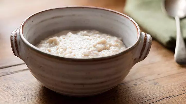 1/2 tazza di avena, snack da 100 calorie