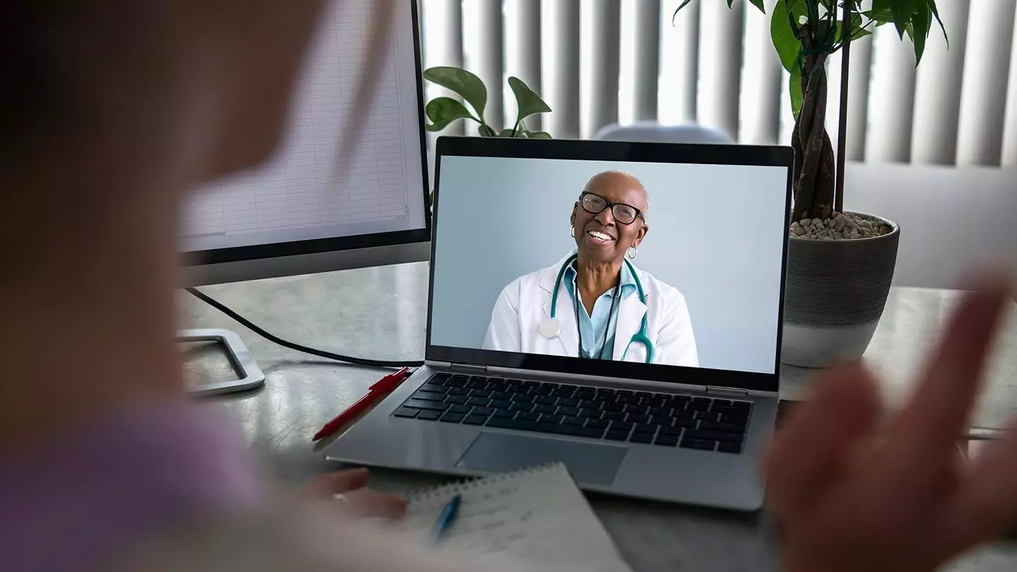 Amfani da Telehealth don Samun Ra'ayi Na Biyu don IBD