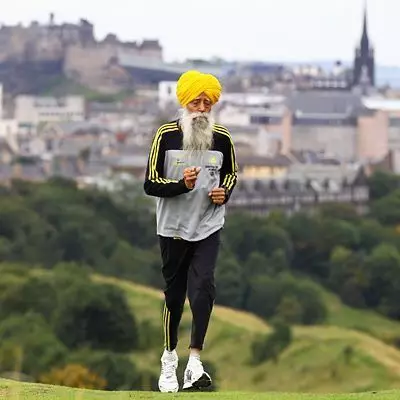 Atijọ Marathon Finisher