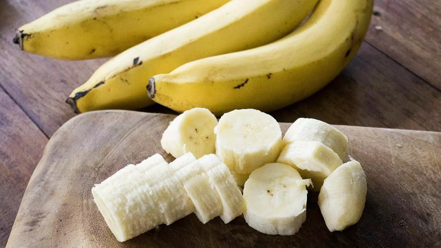 bananet, të cilat mund të shkaktojnë dhimbje koke