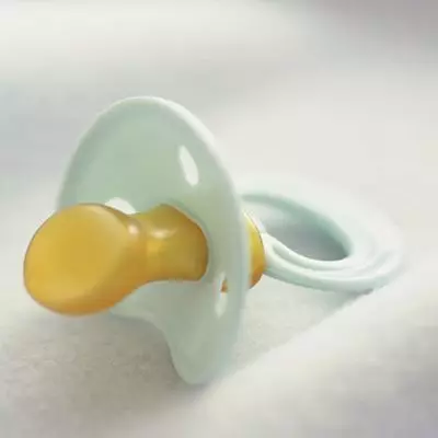 mga pacifier para sa mga preschooler