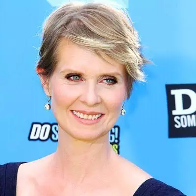 Cynthia Nixon rosacée