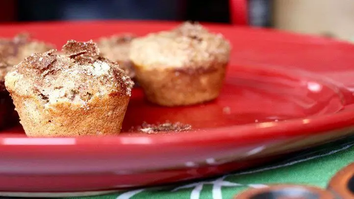 Li-muffin tsa Cinnamon Spice